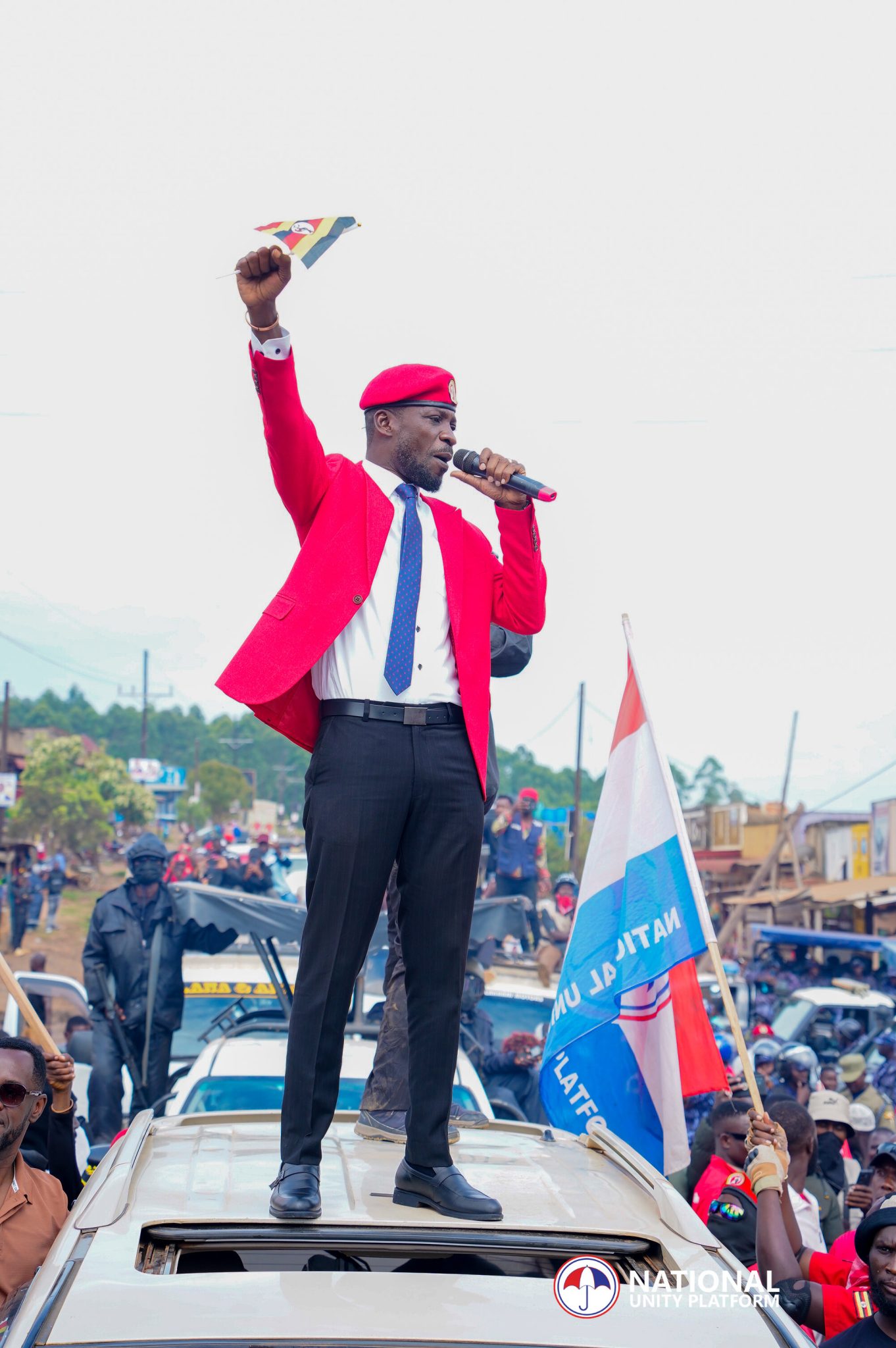 “I Promise to Bring Back All the Gold Museveni Stole From You When I ...